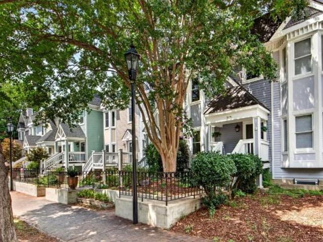 3 Br, 3 bath, Townhouse/Brownstone/RowHouse 312 W 10th St