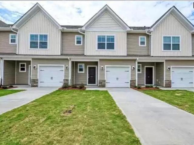 3 Br, 3 bath, Townhouse/Brownstone/RowHouse 31 Apricot Ln