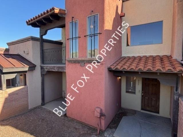 3 Br, 3 bath, Townhouse/Brownstone/RowHouse 322 N Hasman Drive
