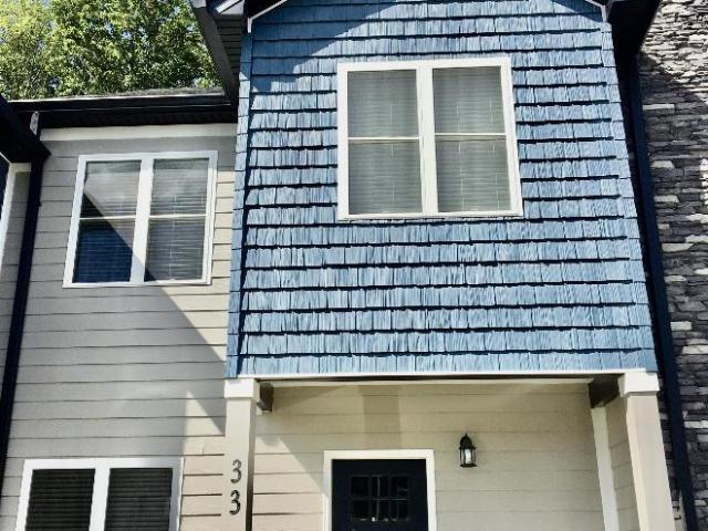 3 Br, 3 bath, Townhouse/Brownstone/RowHouse 33 Emanuel Court