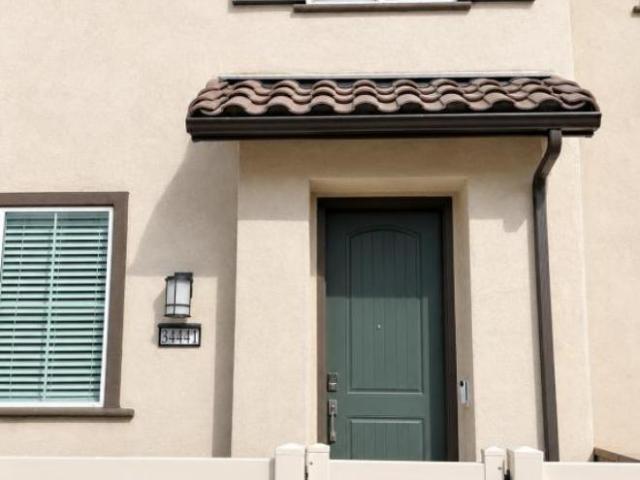 3 Br, 3 bath, Townhouse/Brownstone/RowHouse 34441 Ciruela Ave