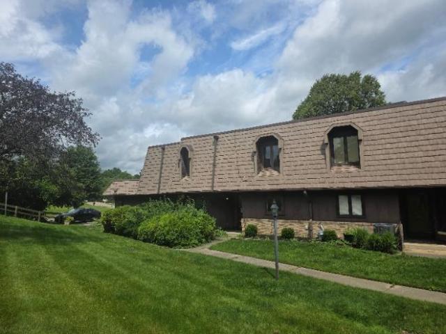 3 Br, 3 bath, Townhouse/Brownstone/RowHouse 3421 Burwood Dr