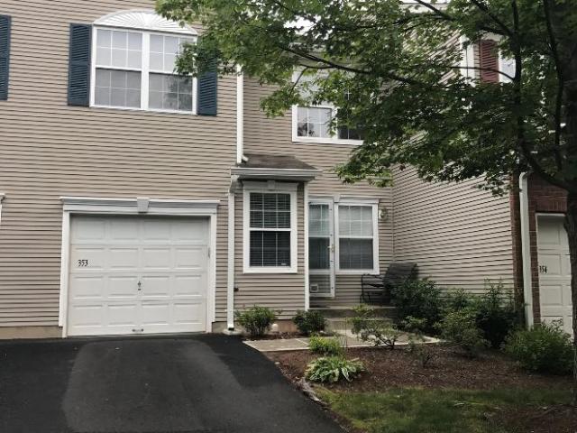 3 Br, 3 bath, Townhouse/Brownstone/RowHouse 353 Cynthia Ln