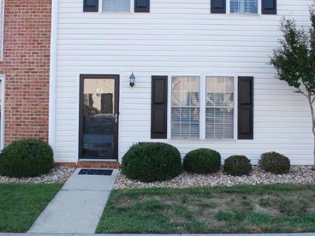 3 Br, 3 bath, Townhouse/Brownstone/RowHouse 3600 Old Forest Road
