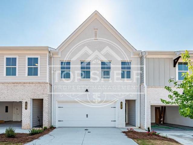 3 Br, 3 bath, Townhouse/Brownstone/RowHouse 3744 Silvery Way