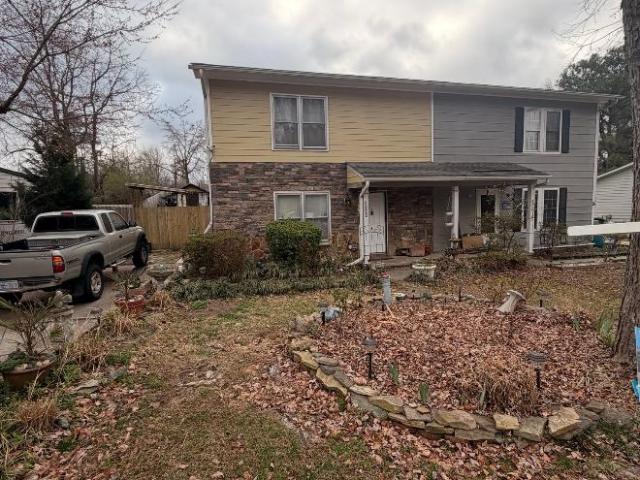 3 Br, 3 bath, Townhouse/Brownstone/RowHouse 3714 Pine Knoll Dr