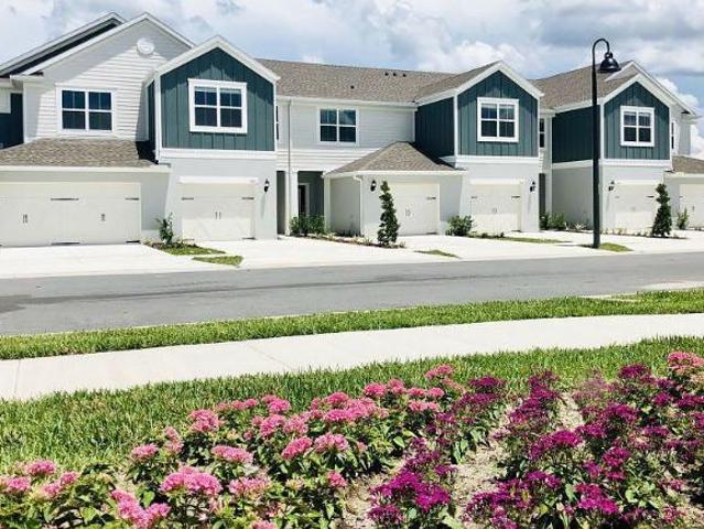 3 Br, 3 bath, Townhouse/Brownstone/RowHouse 3890 Grassland Dr