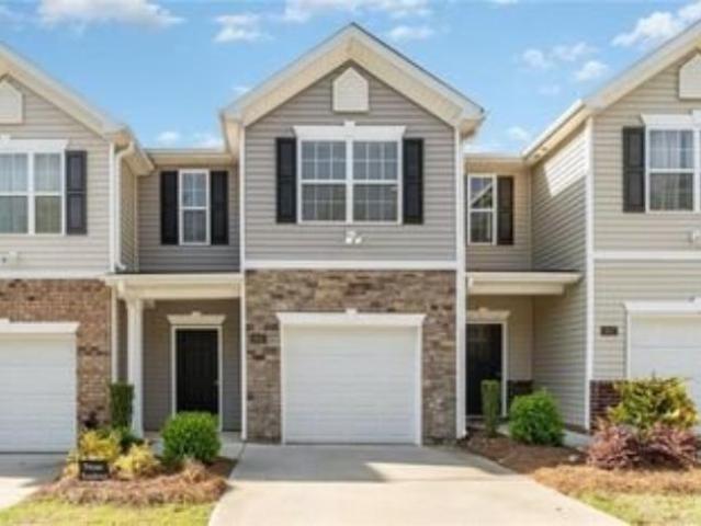 3 Br, 3 bath, Townhouse/Brownstone/RowHouse 3803 Buckskin Way