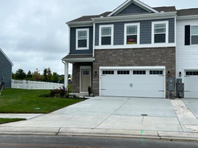 3 Br, 3 bath, Townhouse/Brownstone/RowHouse 39123 Sail Away Lane