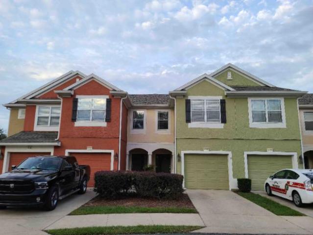 3 Br, 3 bath, Townhouse/Brownstone/RowHouse 4168 SW 43rd Cir