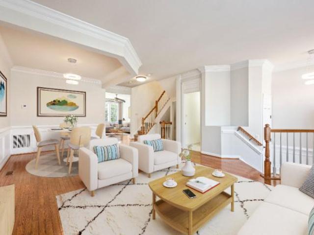 3 Br, 3 bath, Townhouse/Brownstone/RowHouse 43009 Chathill Terrace