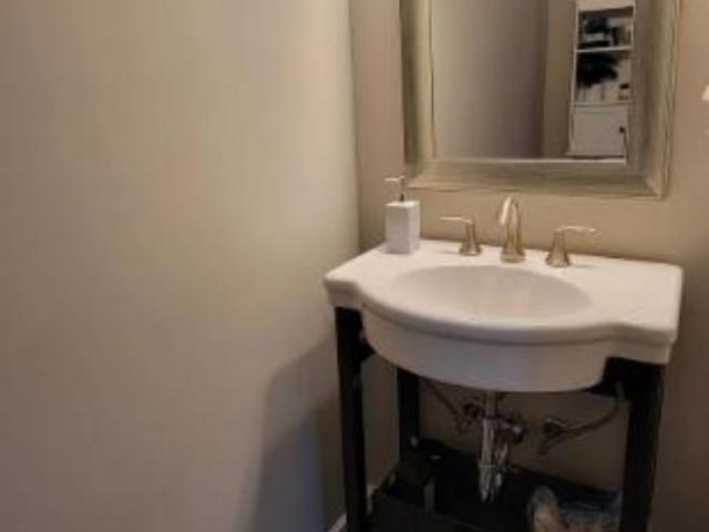 3 Br, 3 bath, Townhouse/Brownstone/RowHouse 4307 Pond Pine Trl