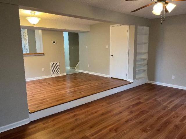 3 Br, 3 bath, Townhouse/Brownstone/RowHouse 4336 Halliwell Dr