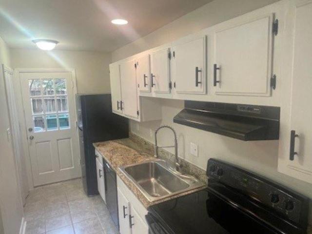 3 Br, 3 bath, Townhouse/Brownstone/RowHouse 4443 Bethel Church Rd