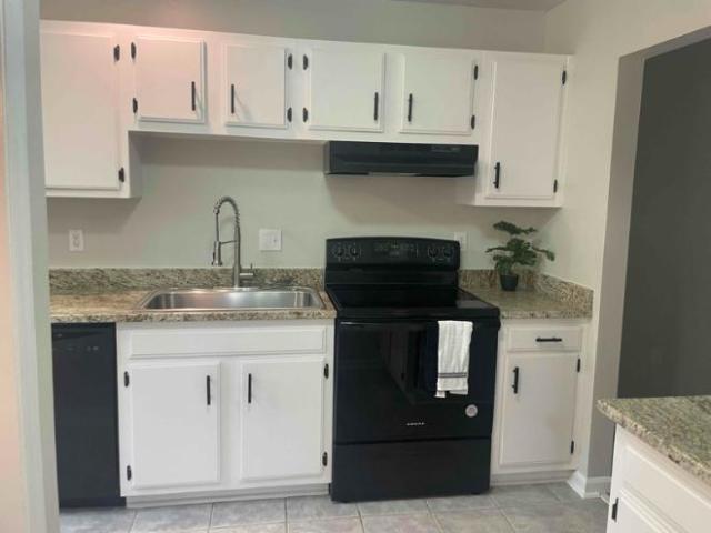 3 Br, 3 bath, Townhouse/Brownstone/RowHouse 4443 Bethel Church Rd