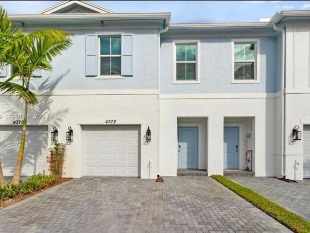 3 Br, 3 bath, Townhouse/Brownstone/RowHouse 4406 Boatman St