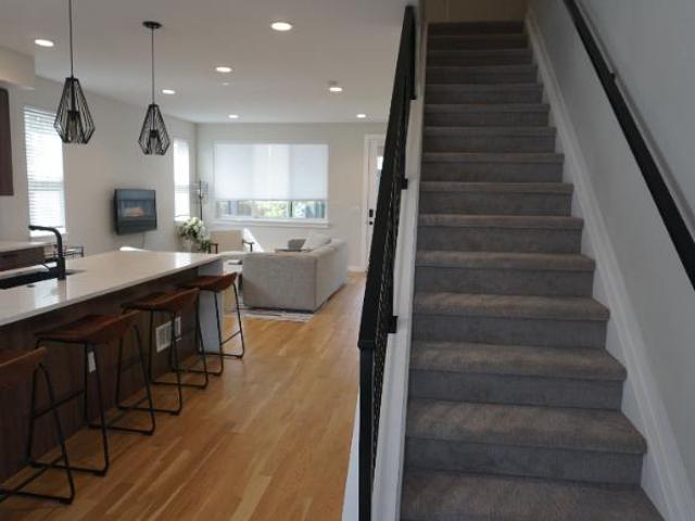 3 Br, 3 bath, Townhouse/Brownstone/RowHouse 4509 S Acoma St