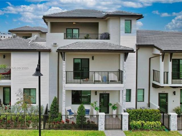 3 Br, 3 bath, Townhouse/Brownstone/RowHouse 4534 NW 83 Ave