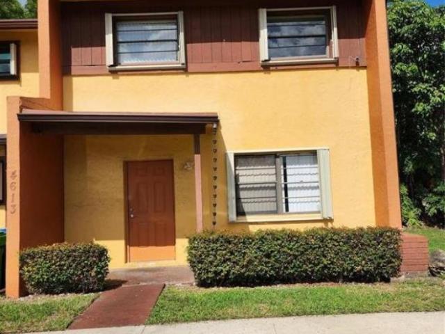 3 Br, 3 bath, Townhouse/Brownstone/RowHouse 4613 NW 91st Ave