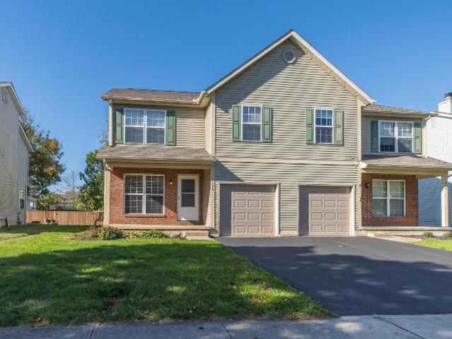 3 Br, 3 bath, Townhouse/Brownstone/RowHouse 484 486 Applegate Lane