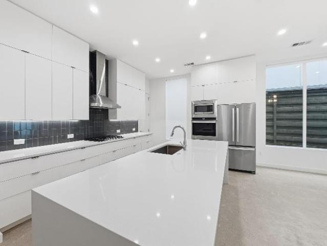 3 Br, 3 bath, Townhouse/Brownstone/RowHouse 4814 Manett Street