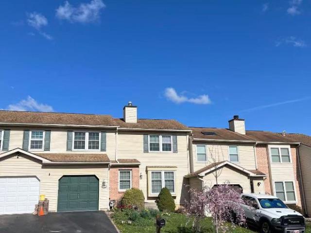 3 Br, 3 bath, Townhouse/Brownstone/RowHouse 48 Shelly Ln