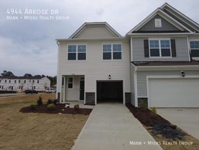 3 Br, 3 bath, Townhouse/Brownstone/RowHouse 4944 Arkose Dr