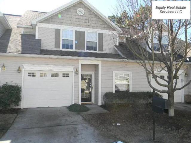 3 Br, 3 bath, Townhouse/Brownstone/RowHouse 505 Summit Square