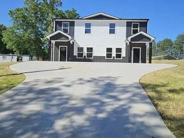 3 Br, 3 bath, Townhouse/Brownstone/RowHouse 50 Beverly Hills Drive