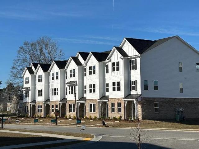 3 Br, 3 bath, Townhouse/Brownstone/RowHouse 5142 Double Eagle Loop