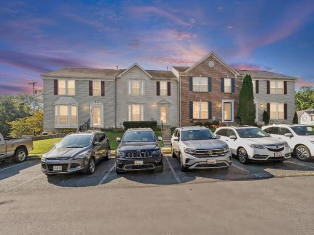 3 Br, 3 bath, Townhouse/Brownstone/RowHouse 520 Terrapin Terrace