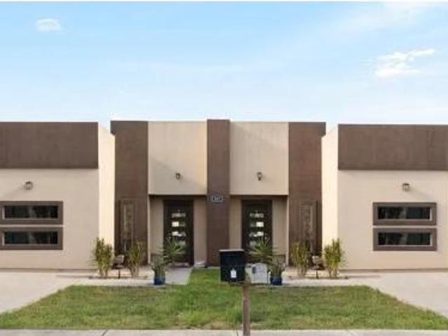 3 Br, 3 bath, Townhouse/Brownstone/RowHouse 537 Wildrose Ln