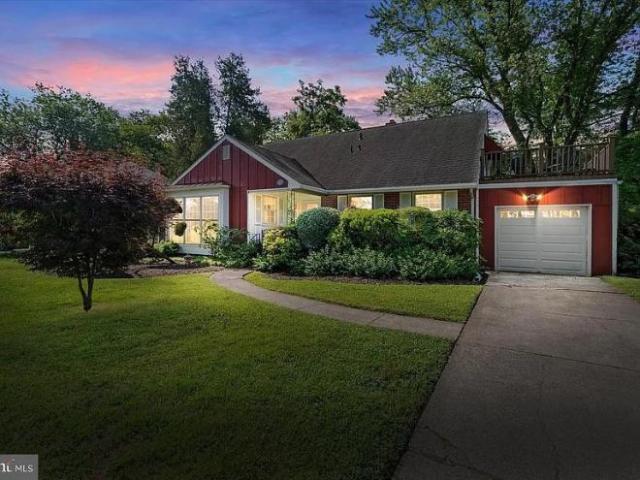 3 Br, 3 bath, Townhouse/Brownstone/RowHouse 55 Woodhill Ct