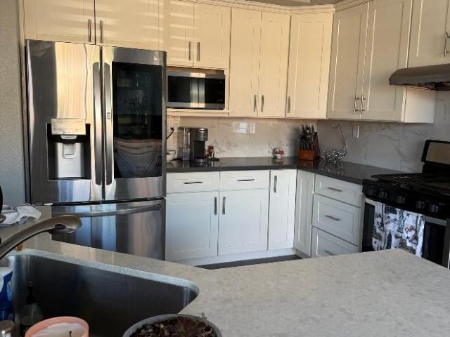 3 Br, 3 bath, Townhouse/Brownstone/RowHouse 575 S Ridgemark Dr