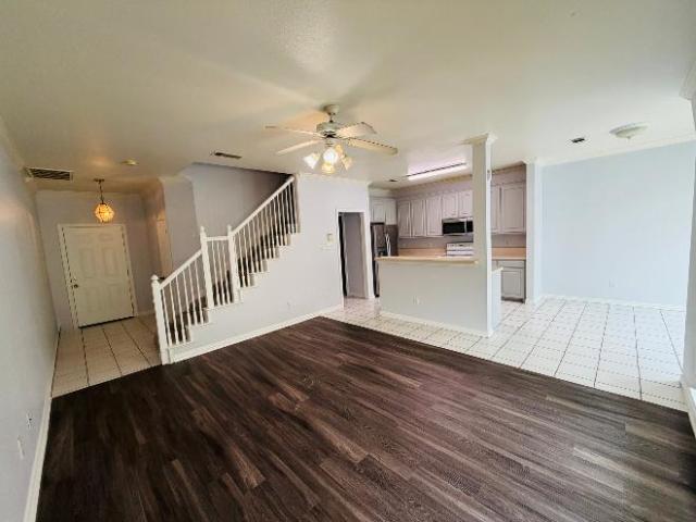 3 Br, 3 bath, Townhouse/Brownstone/RowHouse 5728 Blackmon Court