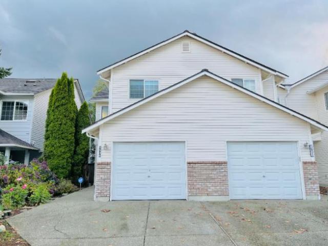 3 Br, 3 bath, Townhouse/Brownstone/RowHouse 5806 136th St SE