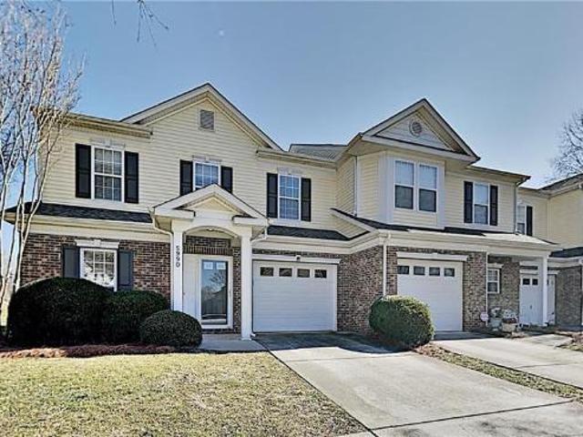 3 Br, 3 bath, Townhouse/Brownstone/RowHouse 5990 Fox Point Cir