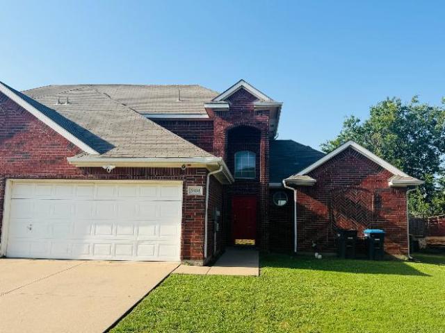 3 Br, 3 bath, Townhouse/Brownstone/RowHouse 5904 Blackmon Court