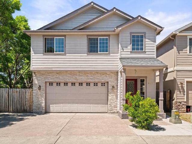 3 Br, 3 bath, Townhouse/Brownstone/RowHouse 608 Shadow Way