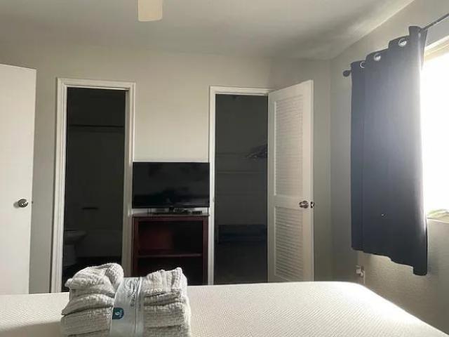 3 Br, 3 bath, Townhouse/Brownstone/RowHouse 601 E Palo Verde Dr