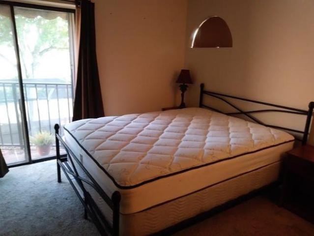 3 Br, 3 bath, Townhouse/Brownstone/RowHouse 6174 Seven Springs Blvd