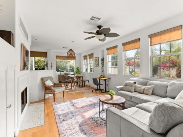 3 Br, 3 bath, Townhouse/Brownstone/RowHouse 621 Sweet Pea Place