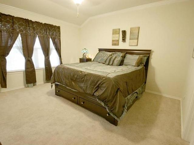 3 Br, 3 bath, Townhouse/Brownstone/RowHouse 6414 Haywards Crossing S Cir