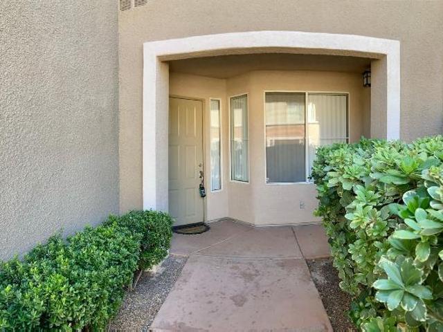 3 Br, 3 bath, Townhouse/Brownstone/RowHouse 656 Peachy Canyon Cir