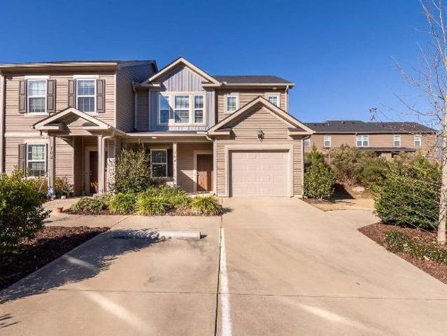 3 Br, 3 bath, Townhouse/Brownstone/RowHouse 704 Red Cedar Court