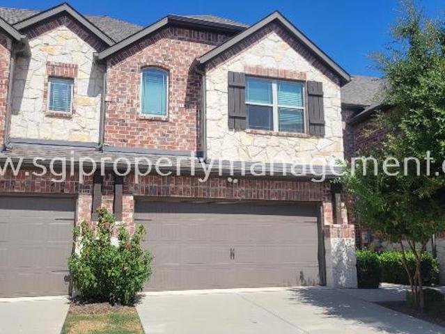 3 Br, 3 bath, Townhouse/Brownstone/RowHouse 709 Lowveld Dr