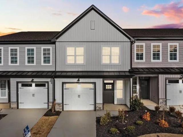 3 Br, 3 bath, Townhouse/Brownstone/RowHouse 703 Jamescroft Way