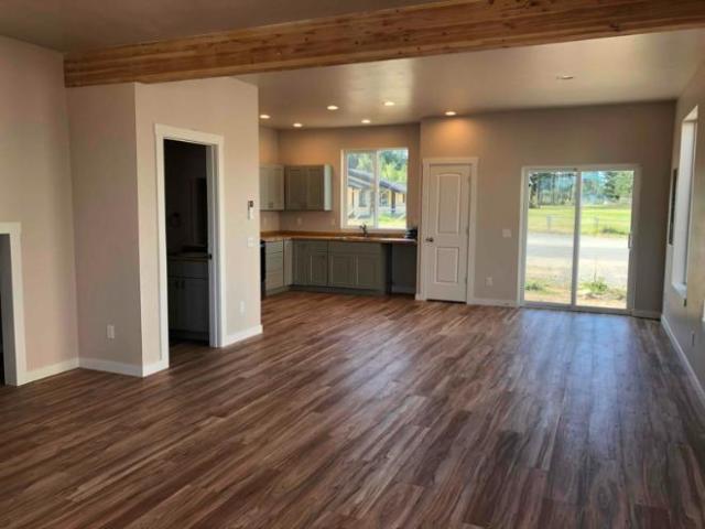 3 Br, 3 bath, Townhouse/Brownstone/RowHouse 726 A Hamilton Ranch Rd