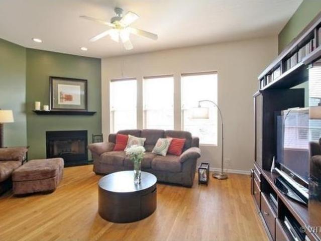 3 Br, 3 bath, Townhouse/Brownstone/RowHouse 7307 Franklin St