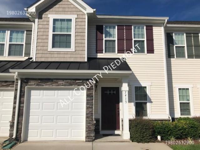3 Br, 3 bath, Townhouse/Brownstone/RowHouse 7415 Red Mulberry Way